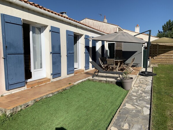 Holiday House In Les Sables D'olonne 5 Min Walk From The Beach And Quiet - Château-d'Olonne