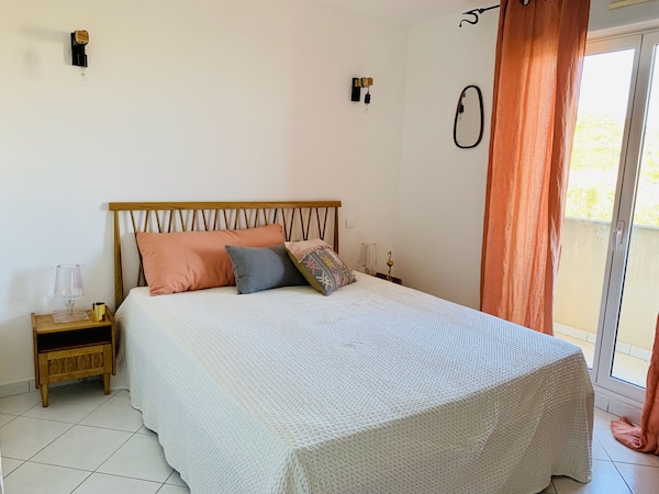 Bel Appartement T2 Avec Vue Mer Exceptionnelle - L'Île-Rousse