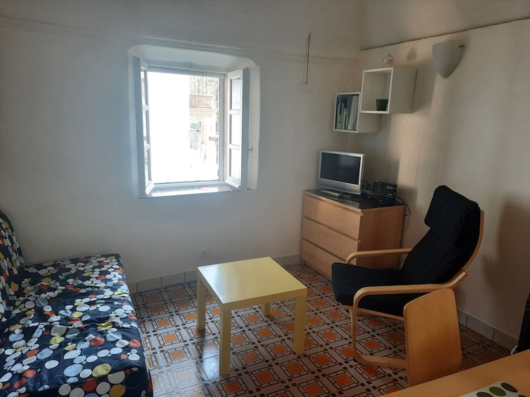 Piccola Casa Italiana Con Carattere Vicino Ai Laghi Italiani - Provincia di Biella