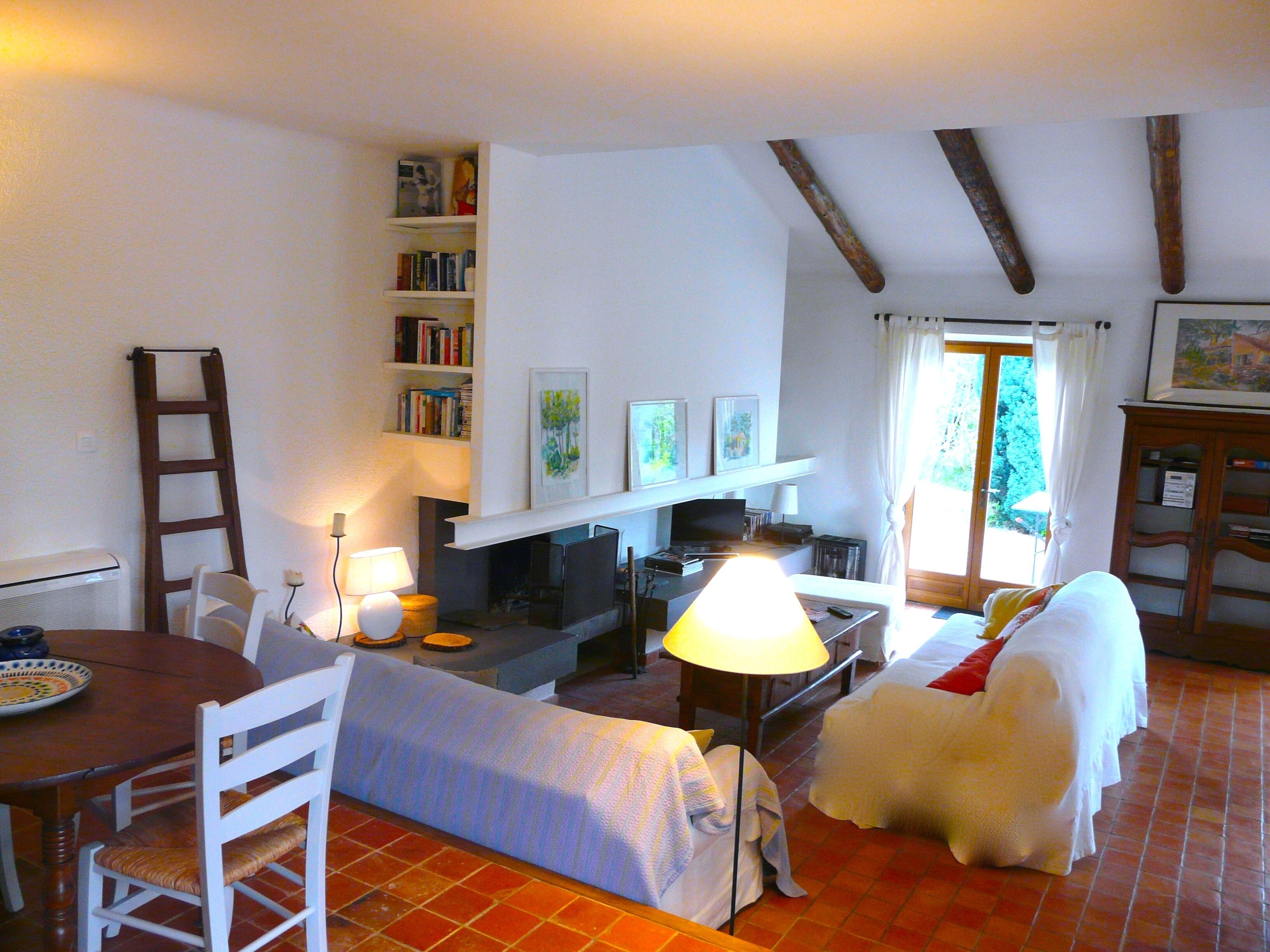 Agarrusaix: Villa 300m2, 4km From Aix Center 8 People, 3 Bathrooms, Heated Pool - Aix-en-Provence