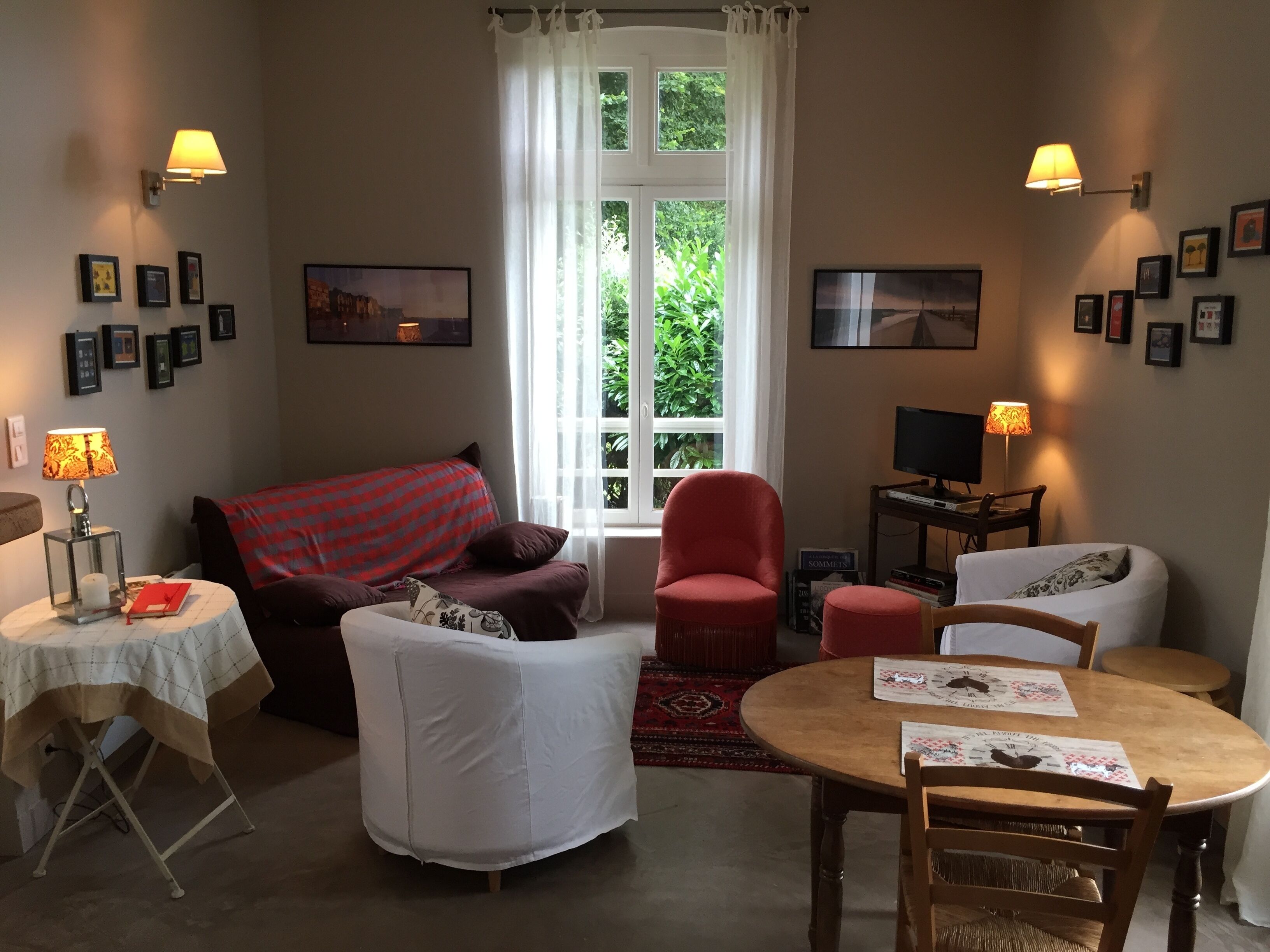 Maisonnette Dans Propriété Du 18e - Vue Dominant Cabourg - Dives-sur-Mer