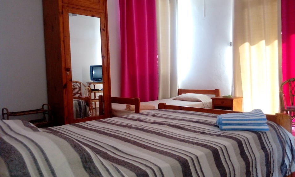 Chambre Climatisée Avec Kitchenette, Idéale Pour Les Individuels, Les Familles Et Les Groupes. - Maurice