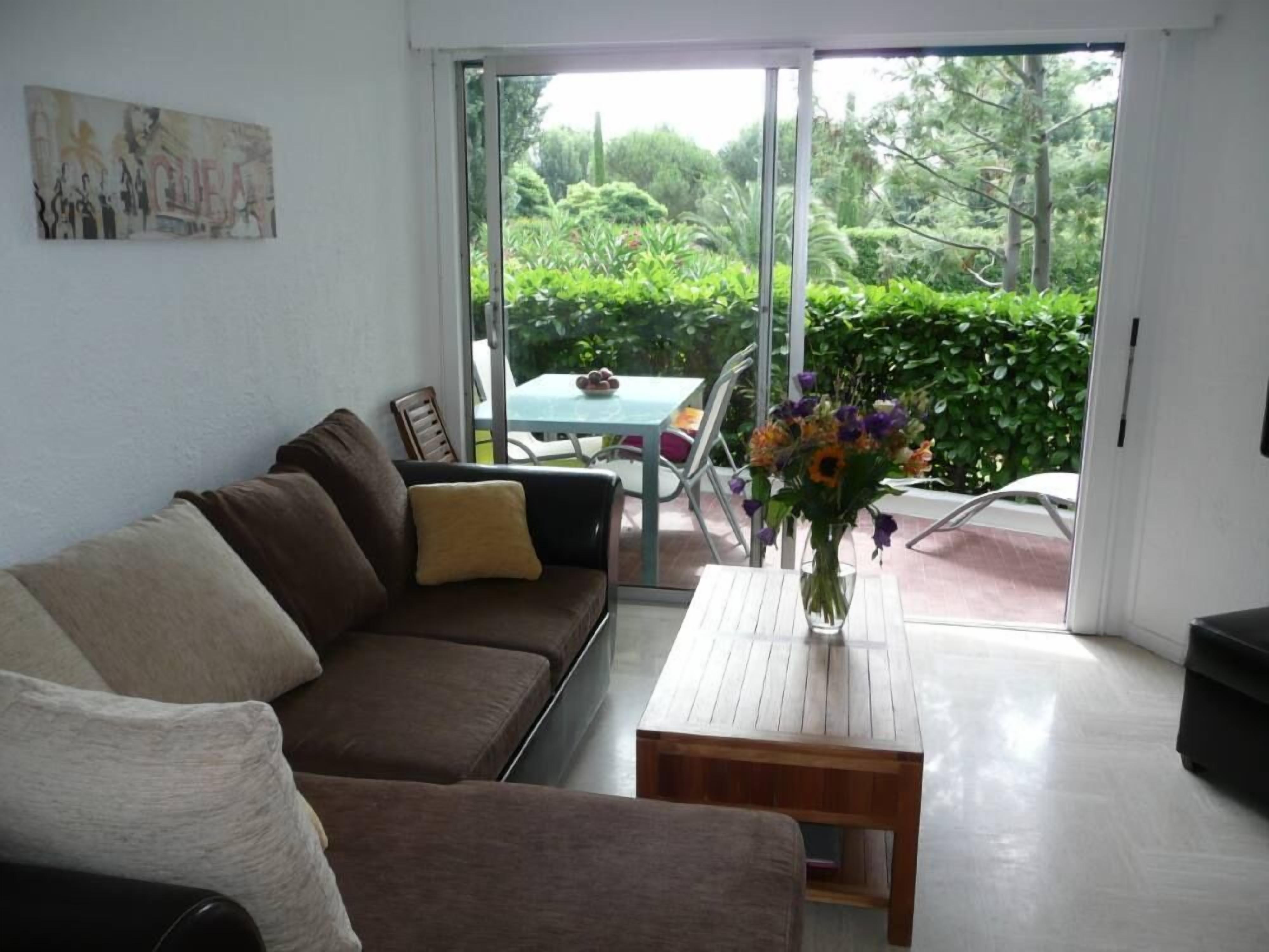 Beautiful 3-room Flat Near Sea, Golf, Village/train. Bright, Swimming Pool, Wifi - Mandelieu-La Napoule