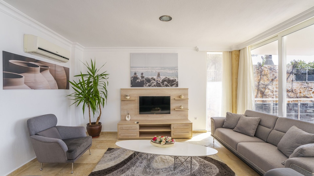 Luxury Stylish 5 Bedroom Villa In A Quiet Location With Wonderful Sea Views - Kalkan