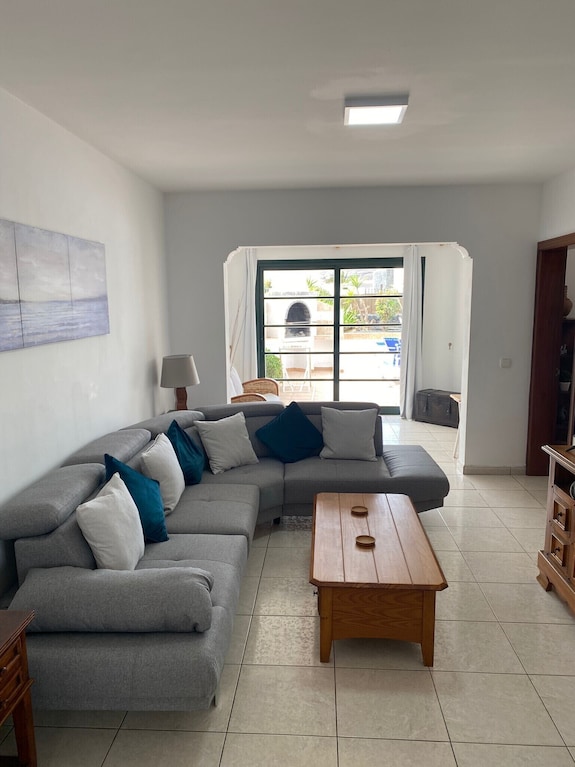 Villa Ocaso Is Een Mooie Villa Met 4 Slaapkamers En 3 Badkamers In Een Rustige Woonwijk. - Playa Blanca