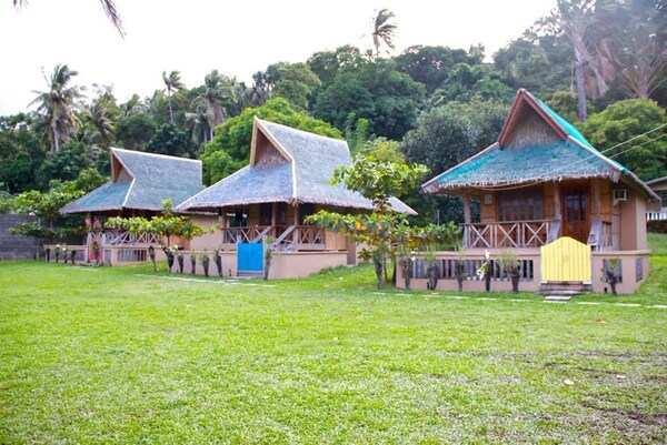 Villa Anastacia White Beach Puerto Galera - Puerto Galera