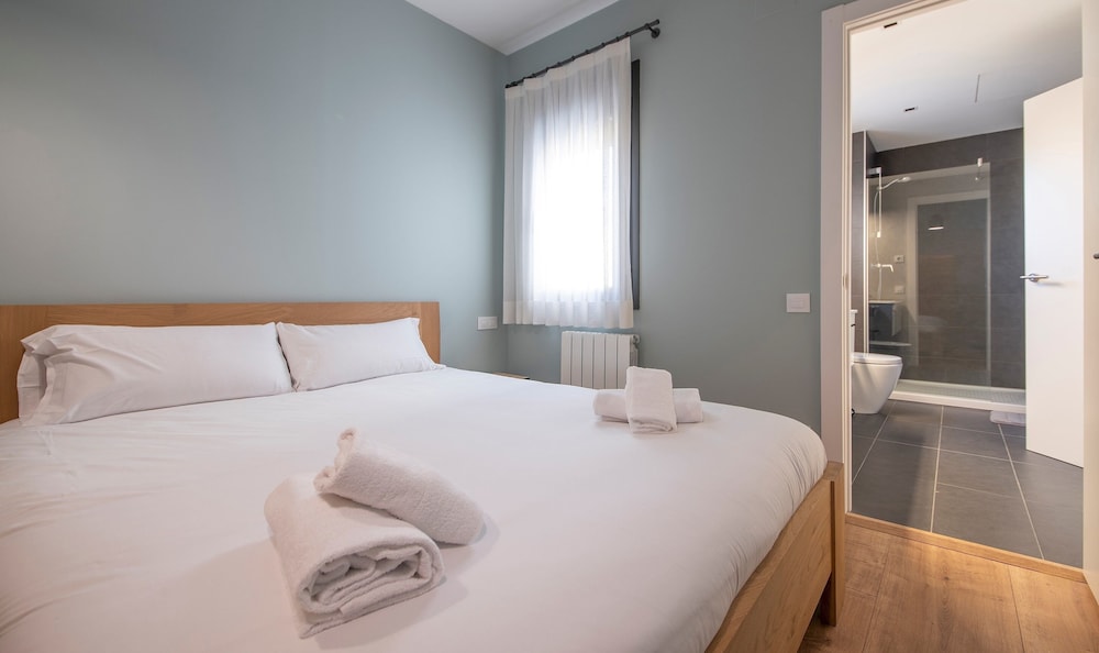 One Bedroom Apartment Compte Urgell - You Stylish - Barcelona