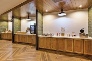 Pequeno-almoço tipo buffet diário incluído 