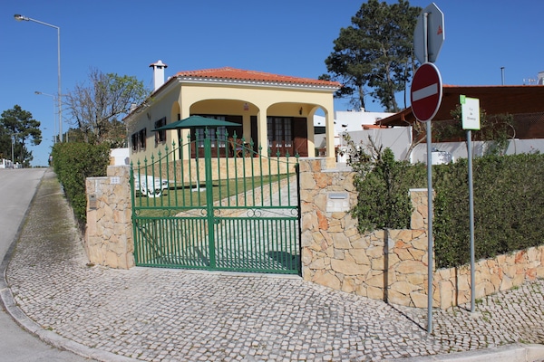Holidays In Walking Distance To The Beach (1 Km) - Portugal