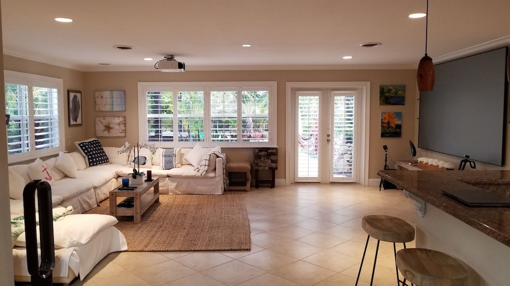 ⭐ Beautiful Private Backyard Resort Heated Pool/spa Downtown & Beaches - Jensen Beach, FL