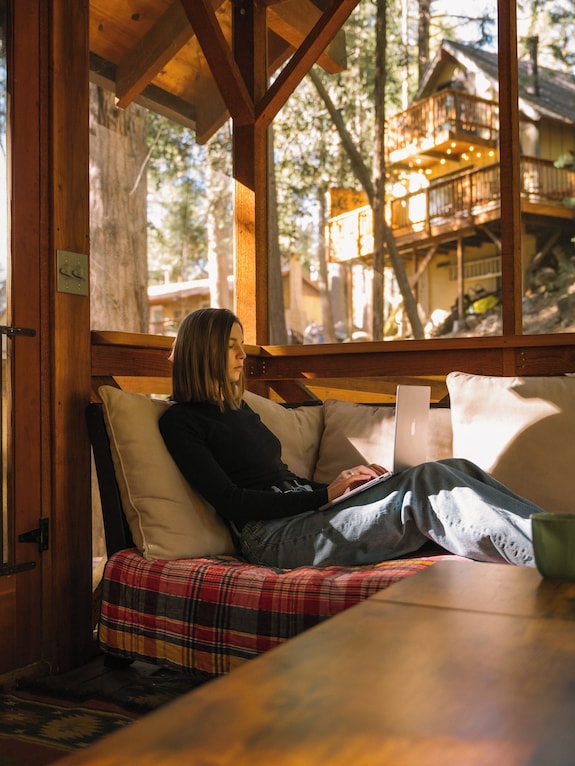 Idyllbrook | Brookside Gazebo | Fenced Deck, Ev - 아이딜와일드-파인 코브