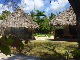 Quarto Duplo Standard | Roupa de alta qualidade, cofre no quarto, cortinas/cortinados opacos