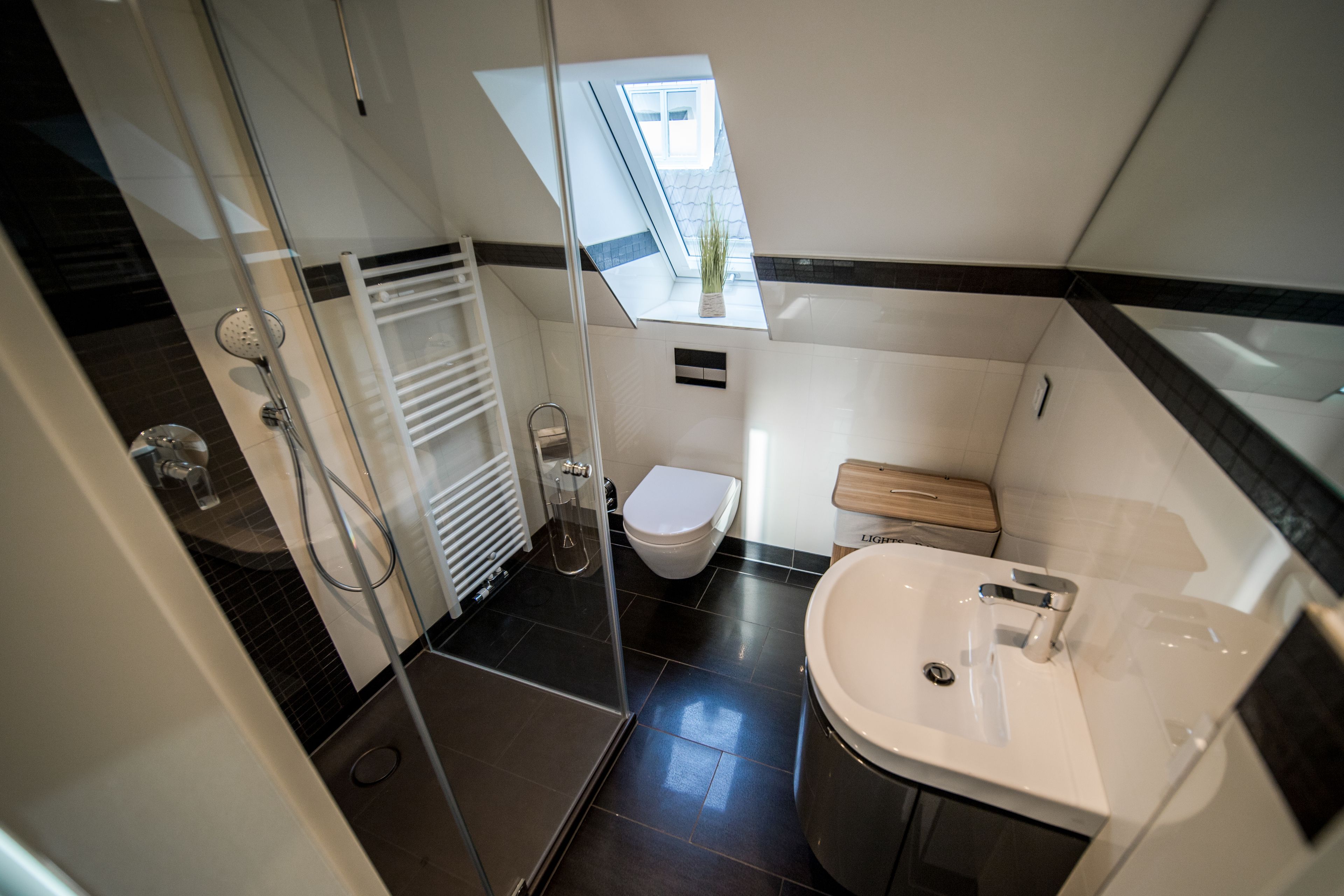 Duplex, 2 quartos, terraço | Banheiro | Chuveiro, secador de cabelo, toalhas de banho 