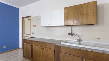Apartamento, 1 quarto (Piano Rialzato) | Refeições no quarto