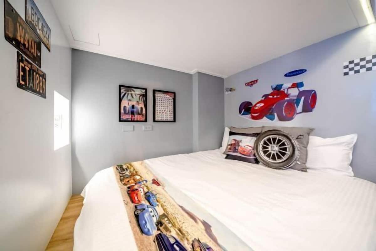 Secretária, cortinas/cortinados opacos, quartos insonorizados