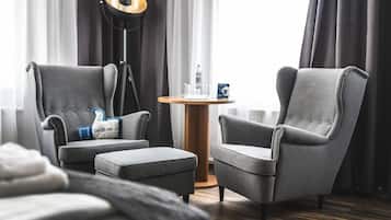 Quarto Duplo Empresarial | Secretária, cortinas/cortinados opacos, Wi-fi grátis