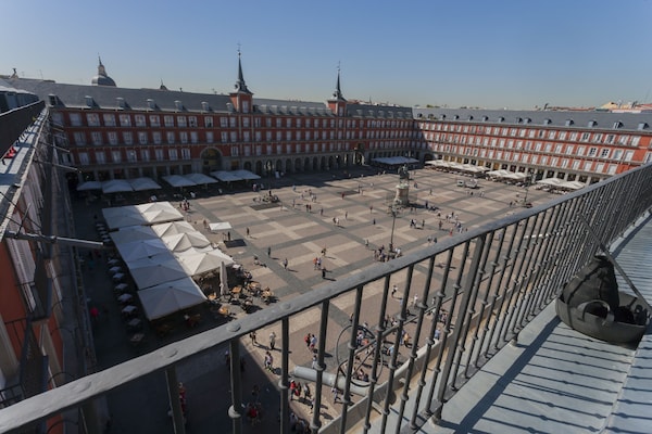 Plaza Mayor Ext Junior. - Madrid