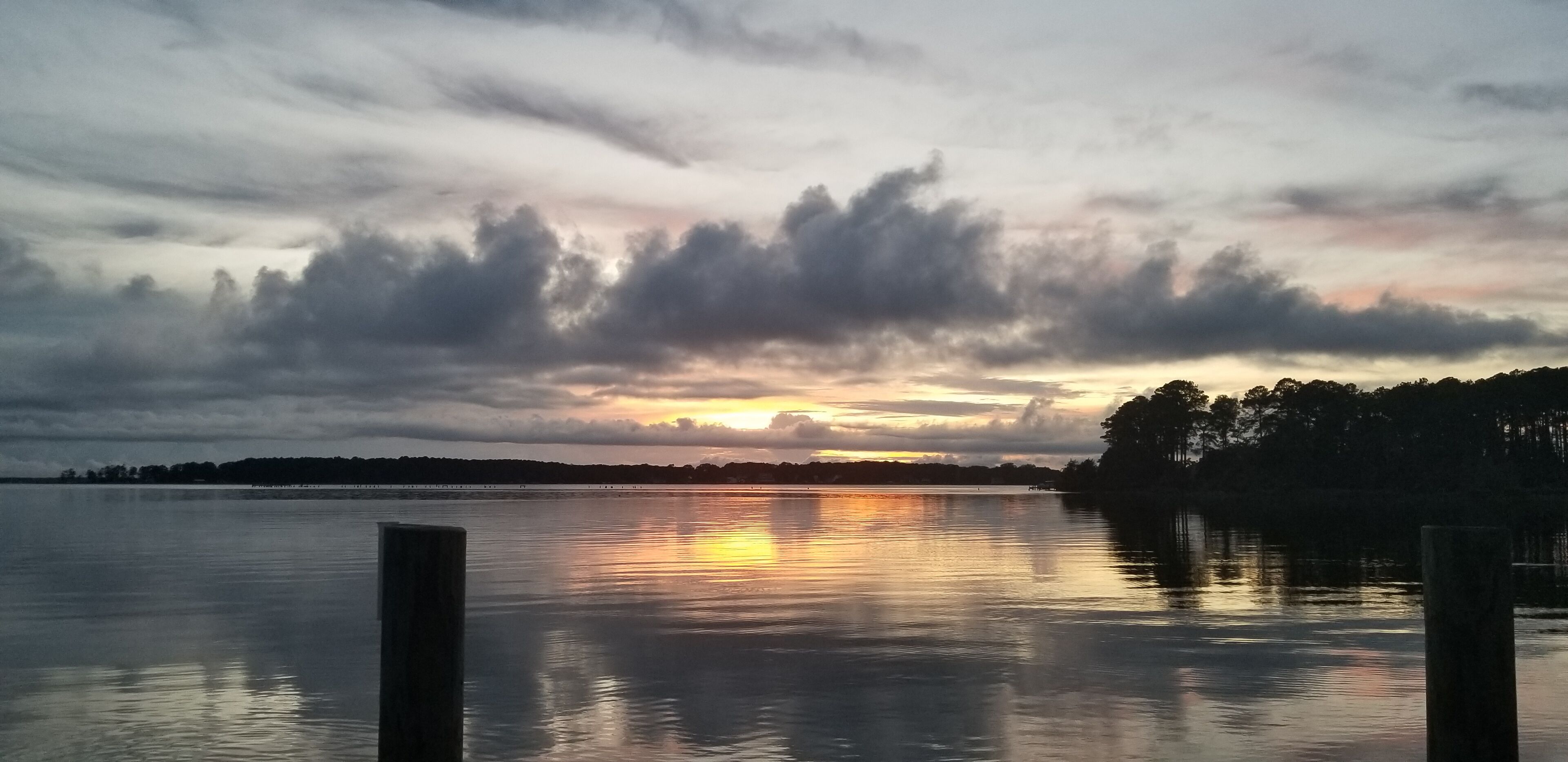 Sunsets on the Mobjack and East River! Bring your kayaks & bikes ...