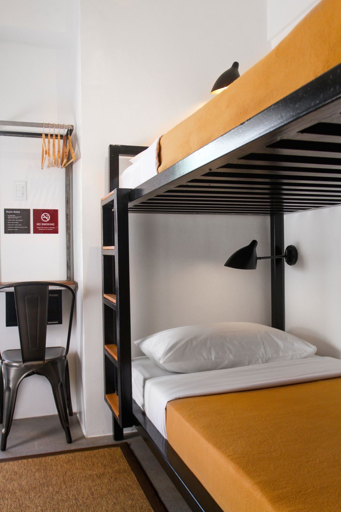 Cofres nos quartos, individualmente decorados