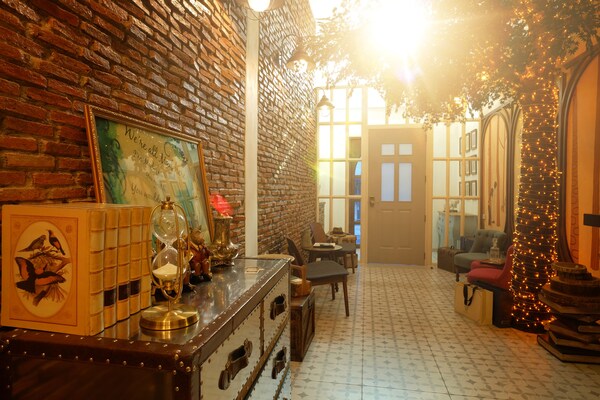 Hide And Seek Boutique Hometel - Bangkok