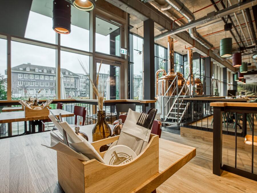 2 restaurantes, pequenos-almoços servidos, cozinha local