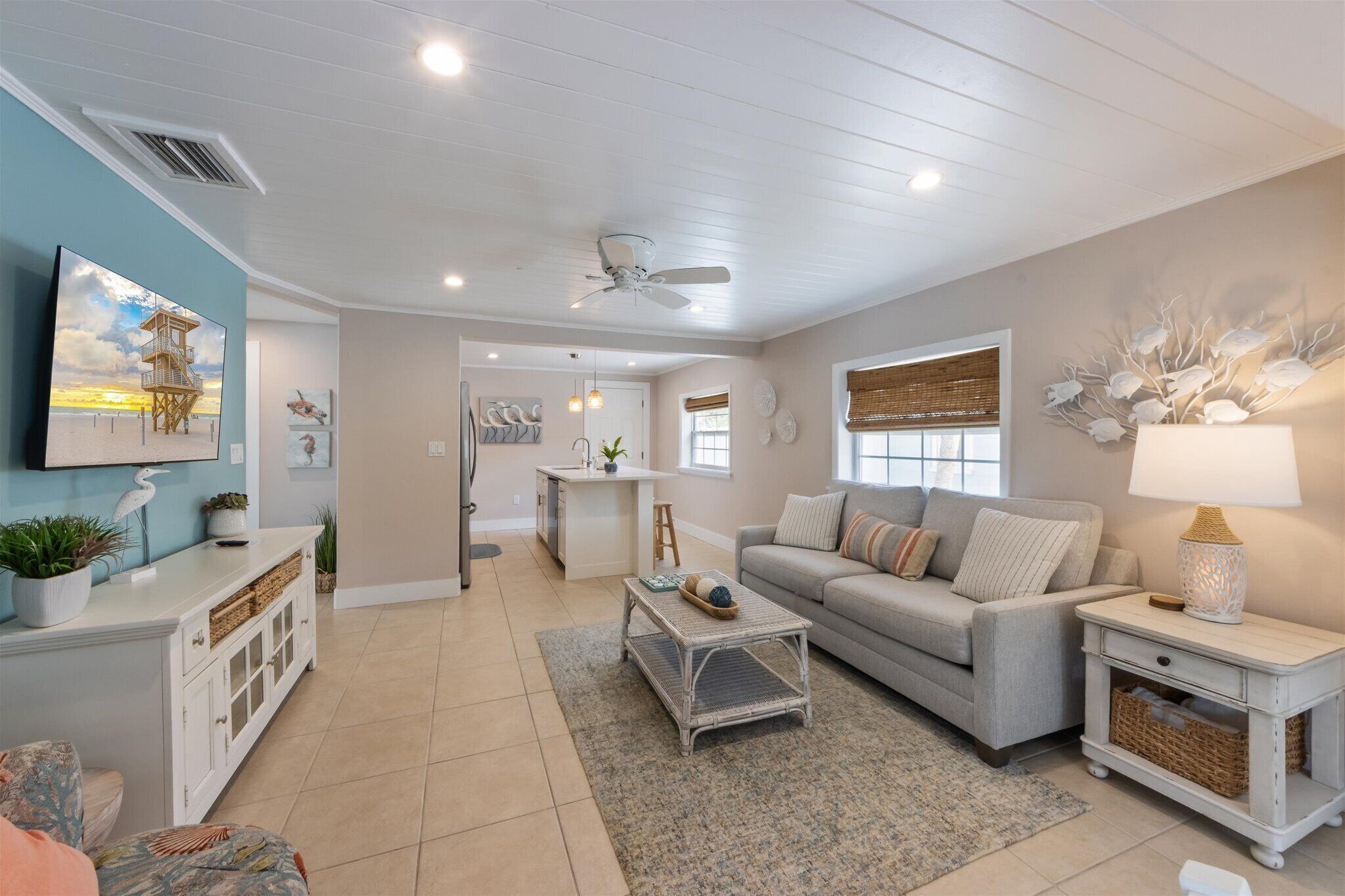 Sea Spray 1: *Pet-friendly *Steps To The Beach *Close To Shops, Restaurants - Anna Maria, FL