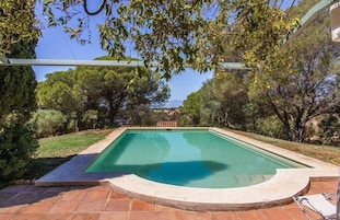 Piscina externa sazonal