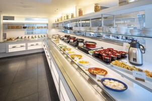 Buffet de pequeno-almoço