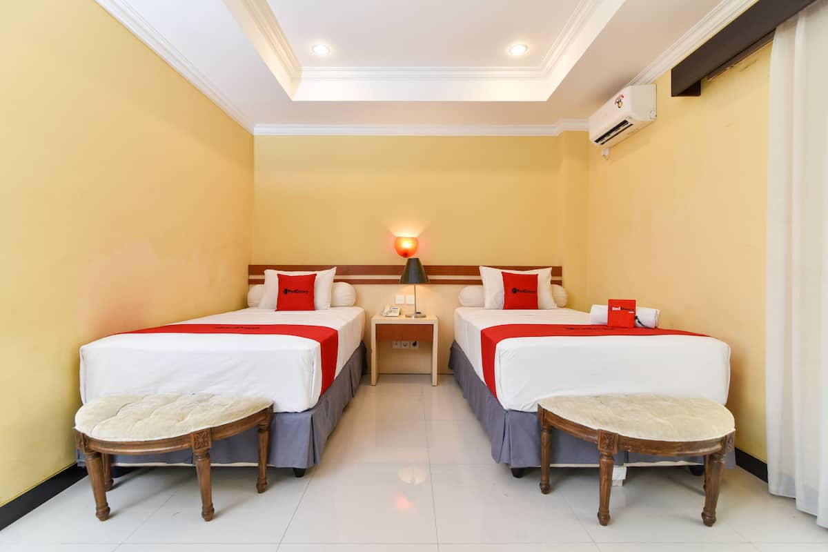 Secretária, Wi-fi grátis, roupa de cama fornecida