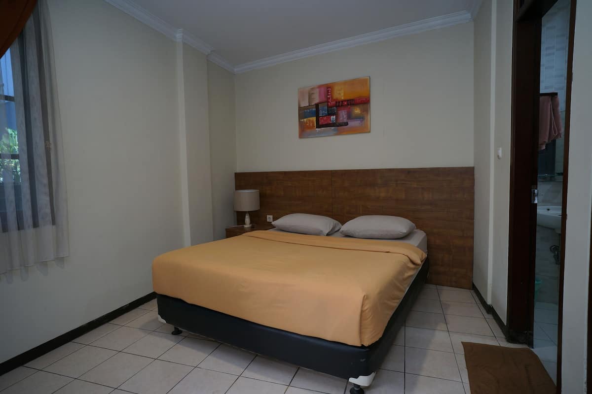 Quarto casal standard | Roupas de cama premium, edredons de pluma, camas Select Comfort