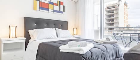 Apartamento, 1 cama queen-size e sofá-cama, não fumadores | Wi-fi grátis, roupa de cama fornecida