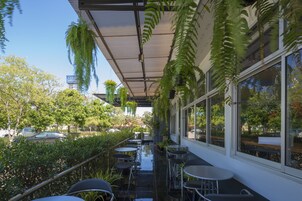 Café da manhã (THB 100 por pessoa)