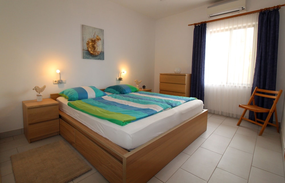 Gran Casa Tranquila Para 4 Personas Con Gran Jardín Privado - El Paso