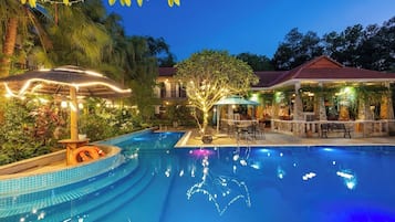 Piscina exterior