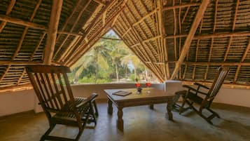 Villa with Garden View | Vista da varanda