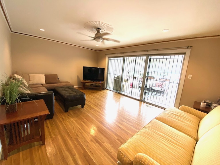 The Smithsonian Vacation House - Walk To The Museums - Free Parking - Waterfront - American University, Washington