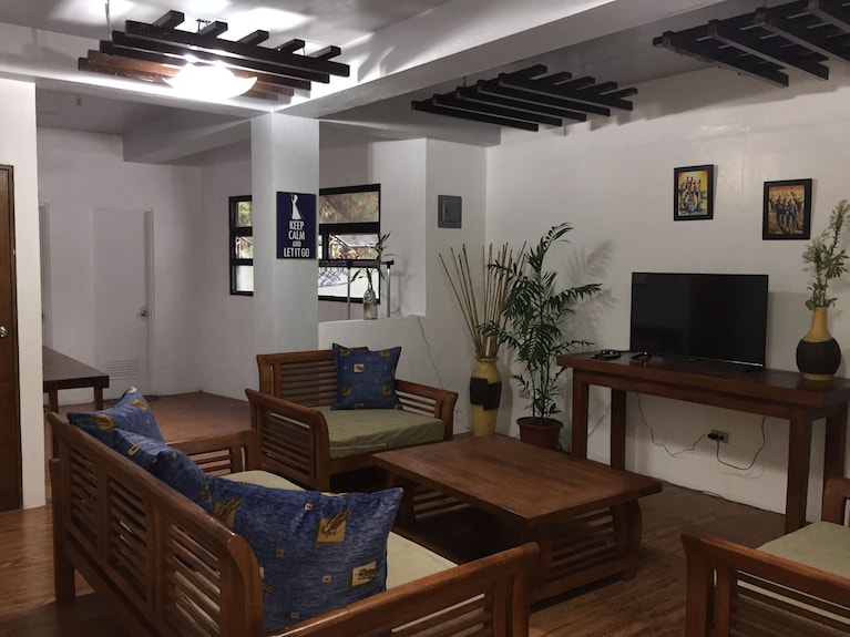 Perfect Home For Big Groups & Families In Baguio City - Baguio