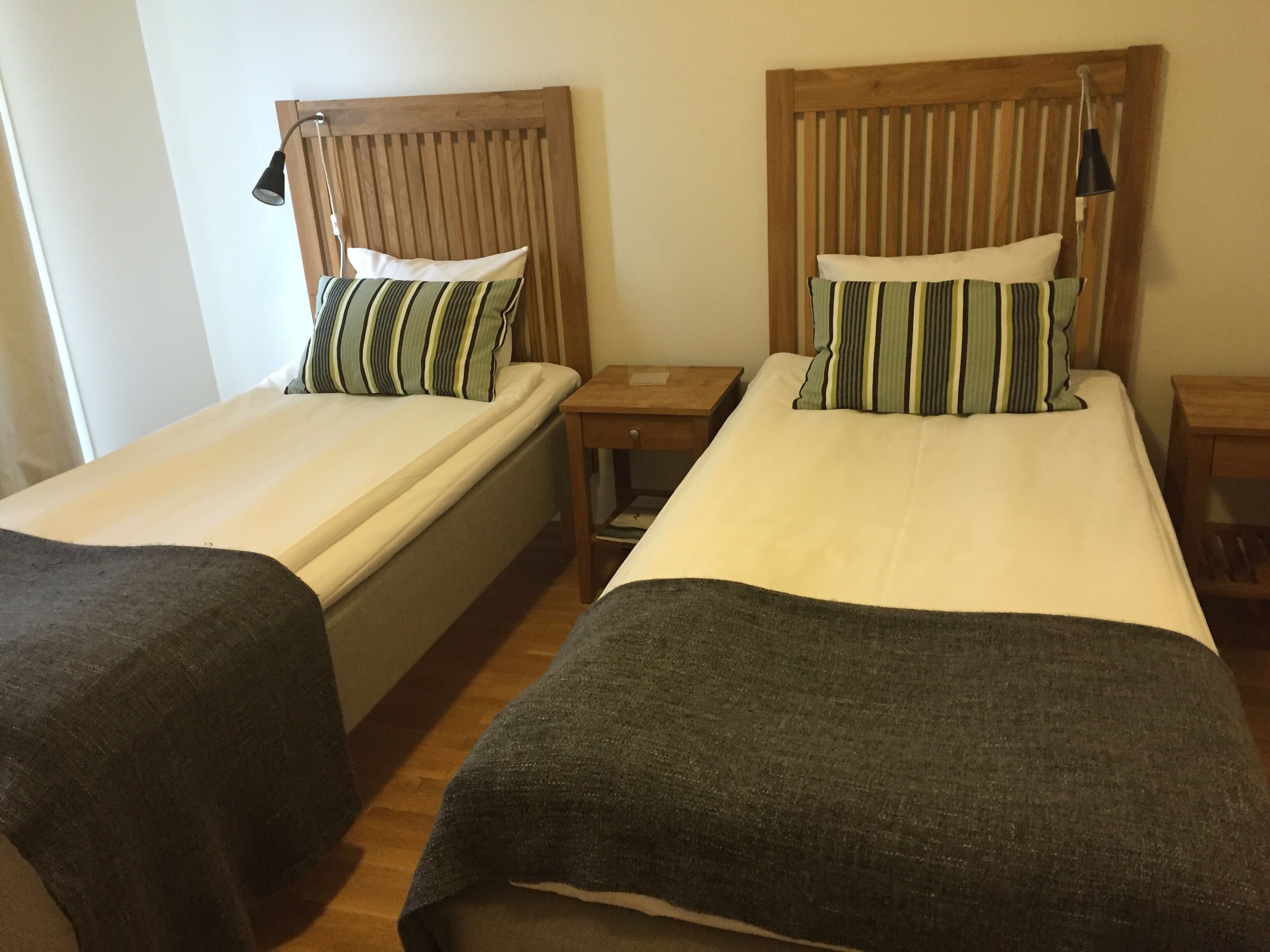 Cortinas/cortinados opacos, Wi-fi grátis, roupa de cama fornecida 