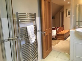 Quarto Duplo, casa de banho anexa (Charlton Room) | Casa de banho