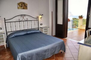 Quarto Duplo | Secretária, Wi-fi grátis 