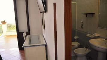 Quarto casal | Escrivaninha, Wi-Fi de cortesia