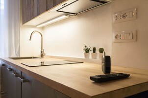 Estúdio | Cozinha privada | Um frigorífico/congelador grande, um micro-ondas, uma placa de cozinha 