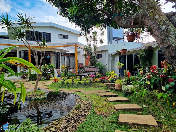 Casa Jardin Del Mango - San José