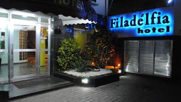 Fachada da propriedade