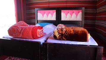 Quarto Twin | Quartos insonorizados, ferro/tábua de engomar, Wi-fi grátis