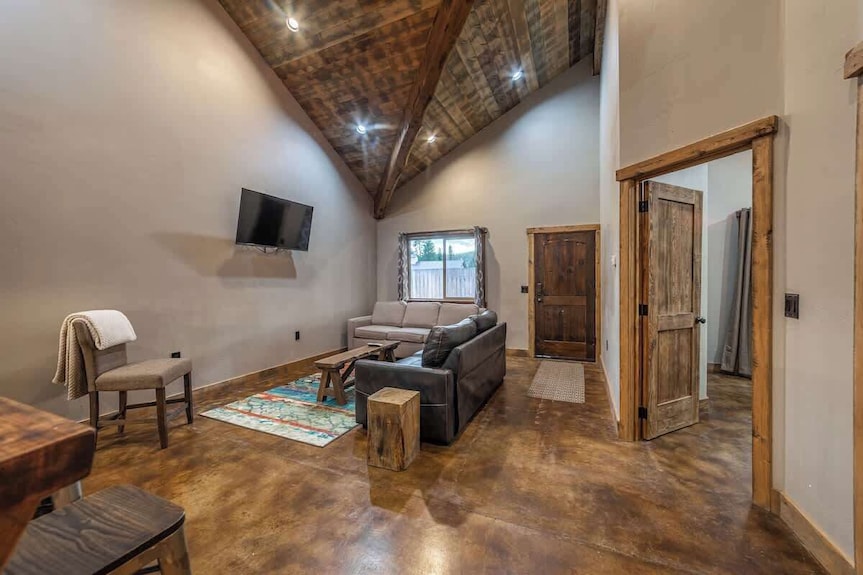 Perfect For Glacier Adventure 7 Mi To Gnp- 2bd/1ba - Columbia Falls, MT