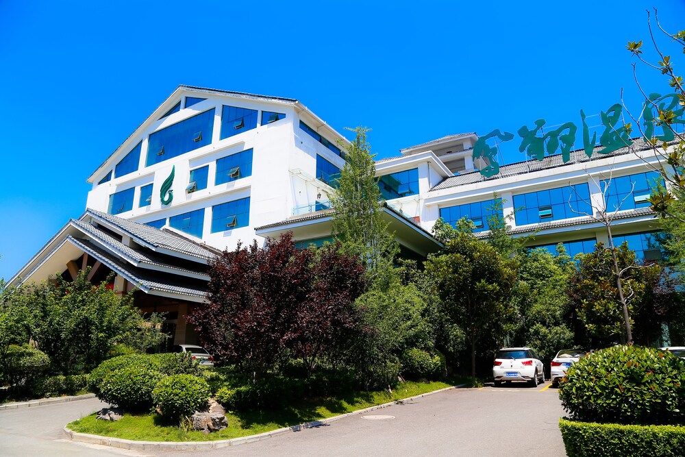 Fengxiang Hot Spring - Luoyang