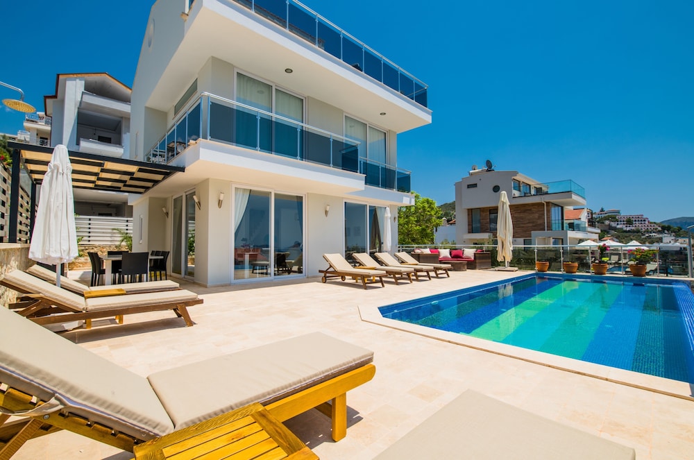 Luxe Vrijstaande Villa 4 Slaapkamers, Privé Zwembad, Uitzicht Op Zee - Kalkan
