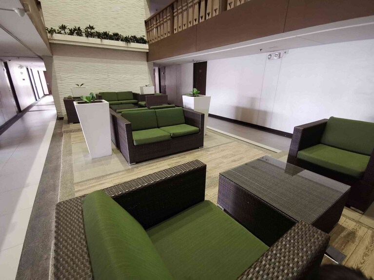 Sweetsuites à Pine Crest New Manila / # T3-1212 - Manille