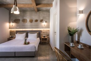 1 quarto, cofre no quarto, com decoração personalizada